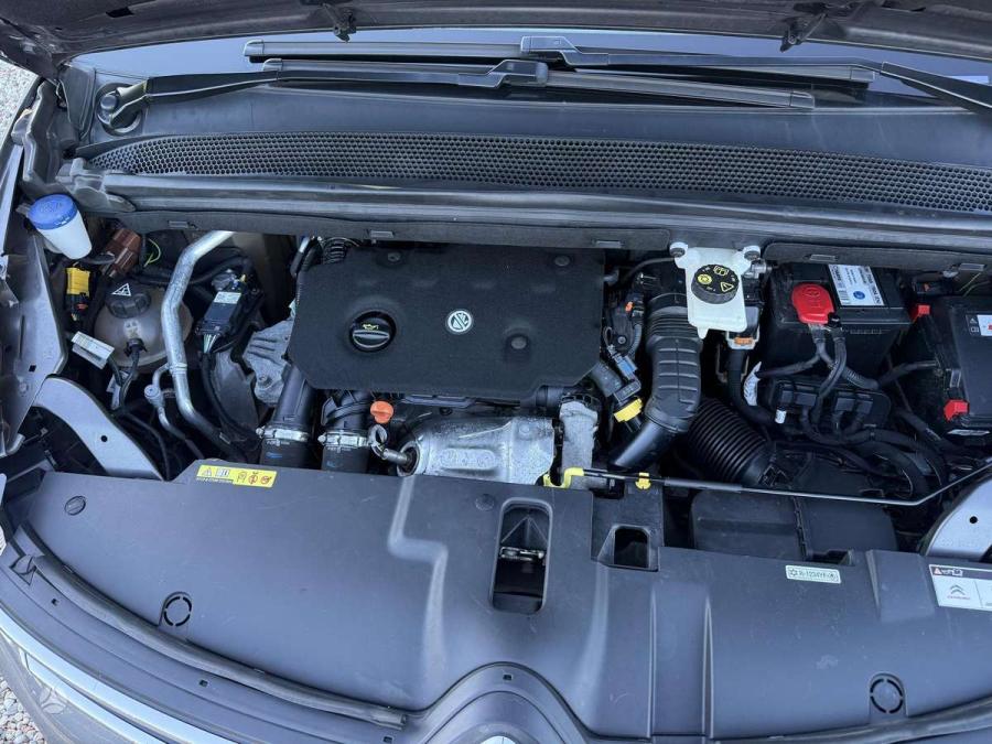 Pelēks Citroen Grand C4 SpaceToure 2022 Marijampole, ar dzinēja tilpumu 1.50 L un nobraukumu 147 tūkst. km par 12826 €, foto 18 vietnē AUTOMOTO.COM.LV