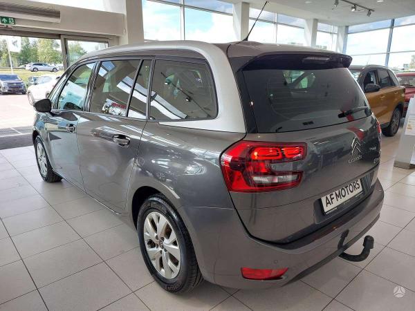 Pelēks Citroen Grand C4 SpaceToure 2022 Kauņa, ar dzinēja tilpumu 1.50 L un nobraukumu 74 tūkst. km par 14889 €, foto 2 vietnē AUTOMOTO.COM.LV