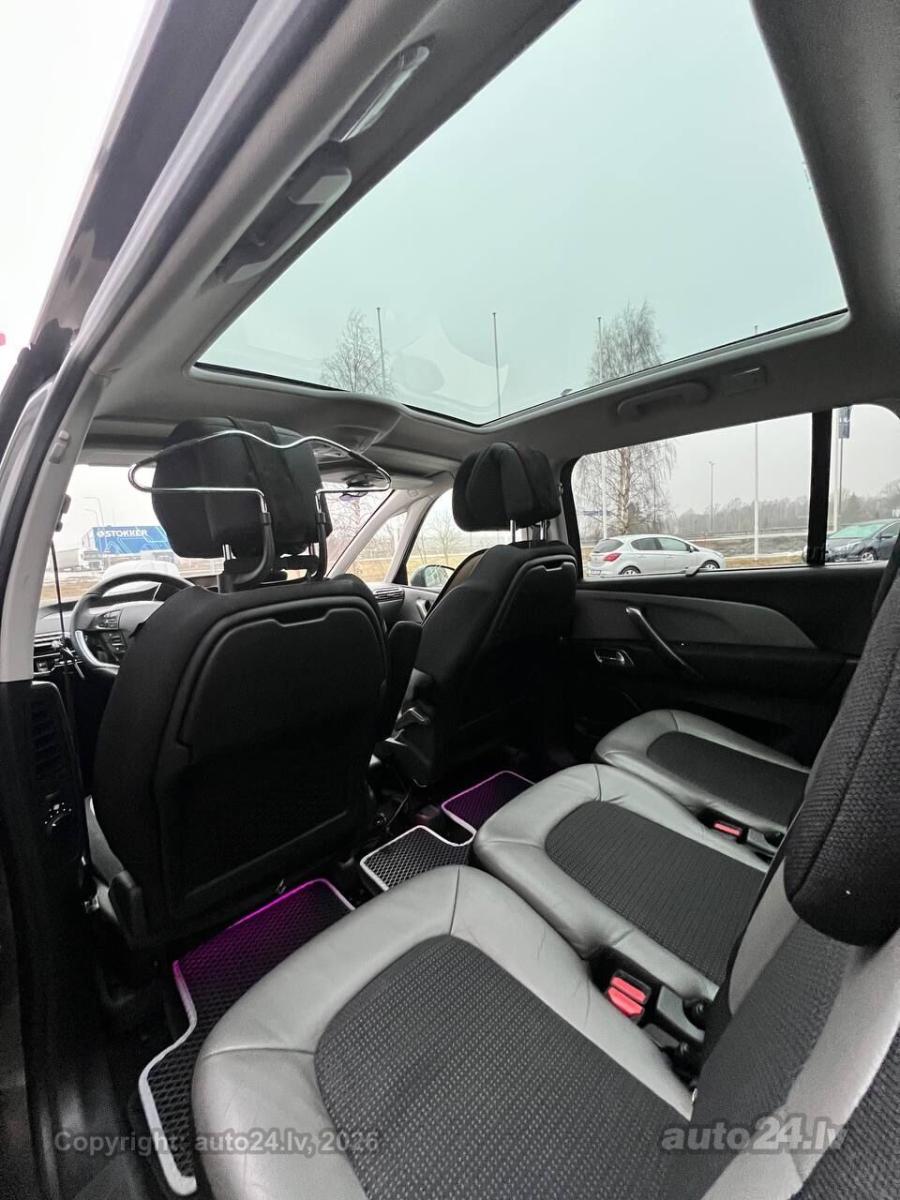 Grey Citroen Grand C4 SpaceToure 2019 in Tallinn, with an engine capacity of 2.00 L and mileage of 180 thousand km for 12500 €, photo 5 on AUTOMOTO.COM.LV