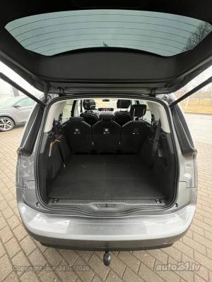 Grey Citroen Grand C4 SpaceToure 2019 in Tallinn, with an engine capacity of 2.00 L and mileage of 180 thousand km for 12500 €, photo 10 on AUTOMOTO.COM.LV
