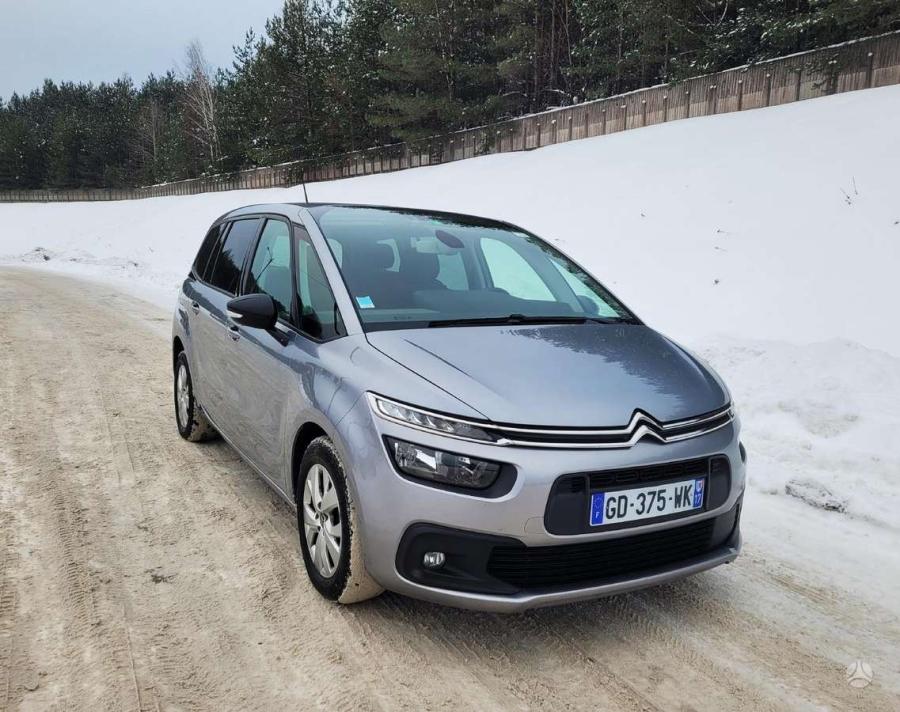 Pelēks Citroen Grand C4 SpaceToure 2021 Viļņa, ar dzinēja tilpumu 1.50 L un nobraukumu 179 tūkst. km par 10770 €, foto 2 vietnē AUTOMOTO.COM.LV