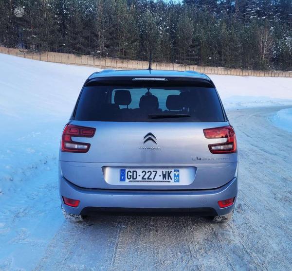 Grey Citroen Grand C4 SpaceToure 2021 in Vilnius, with an engine capacity of 1.50 L and mileage of 174 thousand km for 11495 €, photo 5 on AUTOMOTO.COM.LV