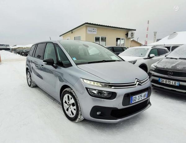 Grey Citroen Grand C4 SpaceToure 2021 in Vilnius, with an engine capacity of 1.50 L and mileage of 179 thousand km for 10769 €, photo 2 on AUTOMOTO.COM.LV