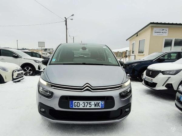 Grey Citroen Grand C4 SpaceToure 2021 in Vilnius, with an engine capacity of 1.50 L and mileage of 179 thousand km for 10769 €, photo 7 on AUTOMOTO.COM.LV