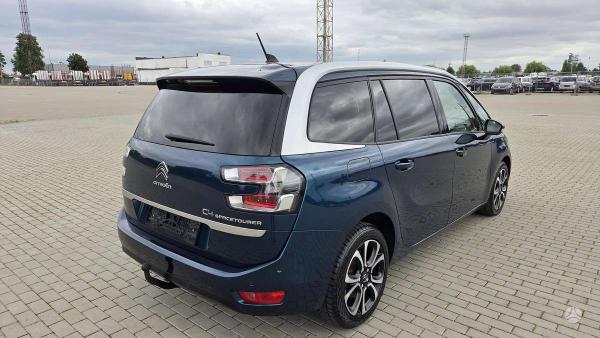 Citroen Grand C4 SpaceToure 2020 in Marijampole, with an engine capacity of 1.50 L and mileage of 171 thousand km for 10527 €, photo 7 on AUTOMOTO.COM.LV