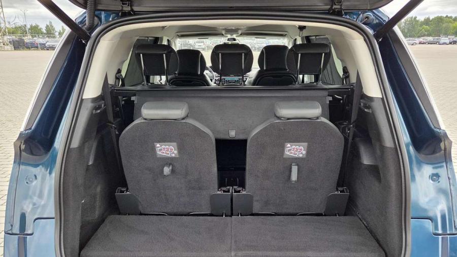 Citroen Grand C4 SpaceToure 2020 in Marijampole, with an engine capacity of 1.50 L and mileage of 171 thousand km for 10527 €, photo 12 on AUTOMOTO.COM.LV