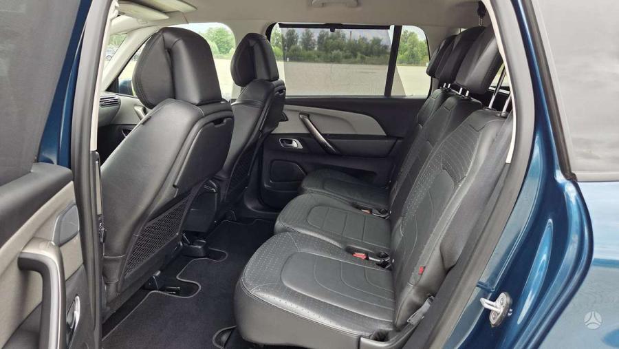 Citroen Grand C4 SpaceToure 2020 in Marijampole, with an engine capacity of 1.50 L and mileage of 171 thousand km for 10527 €, photo 31 on AUTOMOTO.COM.LV