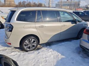 Citroen Grand C4 SpaceToure 2022 in Kaunas, with an engine capacity of 1.50 L and mileage of 194 thousand km for 9350 €, photo 4 on AUTOMOTO.COM.LV