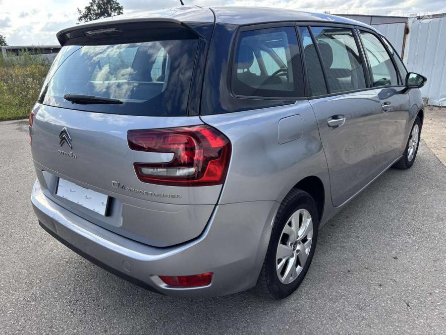 Citroen Grand C4 SpaceToure 2022 in Taurage, with an engine capacity of 1.50 L and mileage of 167 thousand km for 8300 €, photo 5 on AUTOMOTO.COM.LV