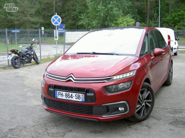 Sarkans Citroen Grand C4 SpaceToure 2018 Viļņa, ar dzinēja tilpumu 1.50 L un nobraukumu 154 tūkst. km par 7199 €, foto 1 vietnē AUTOMOTO.COM.LV