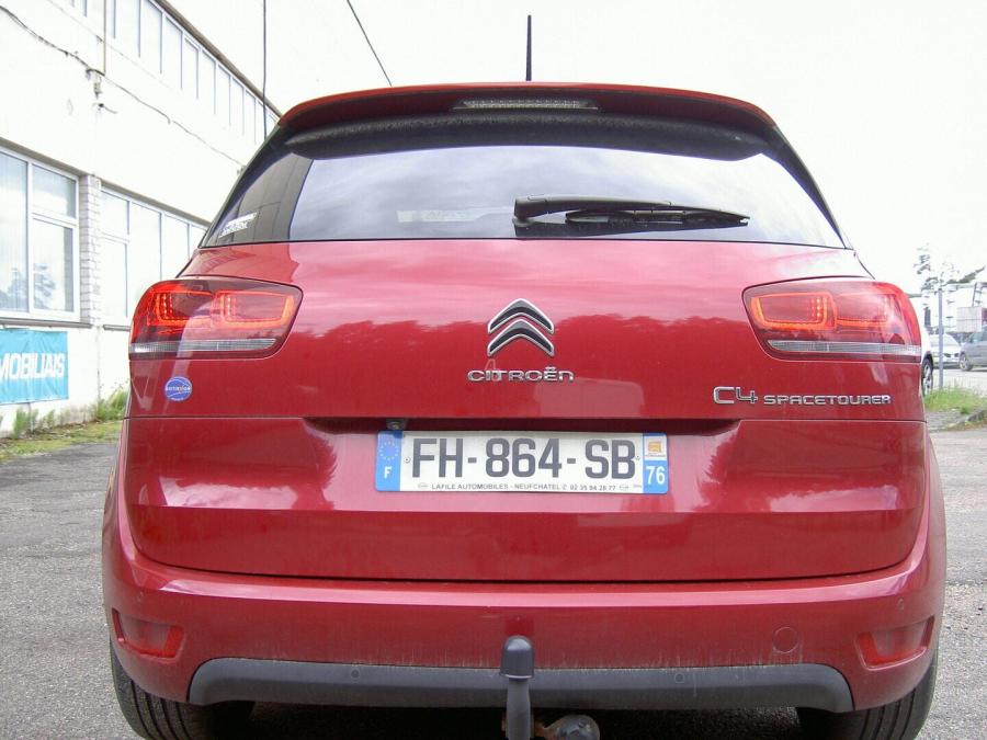 Red Citroen Grand C4 SpaceToure 2018 in Vilnius, with an engine capacity of 1.50 L and mileage of 154 thousand km for 7199 €, photo 8 on AUTOMOTO.COM.LV