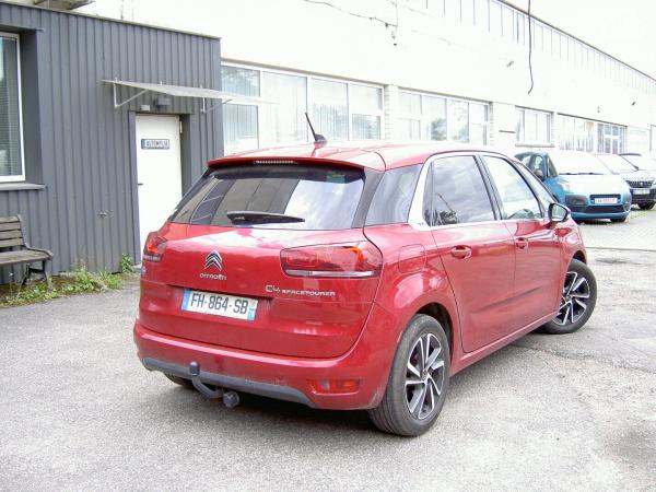 Sarkans Citroen Grand C4 SpaceToure 2018 Viļņa, ar dzinēja tilpumu 1.50 L un nobraukumu 154 tūkst. km par 7199 €, foto 3 vietnē AUTOMOTO.COM.LV