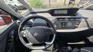 Red Citroen Grand C4 SpaceToure 2019 in Kaunas, with an engine capacity of 1.50 L and mileage of 259 thousand km for 6250 €, photo 12 on AUTOMOTO.COM.LV