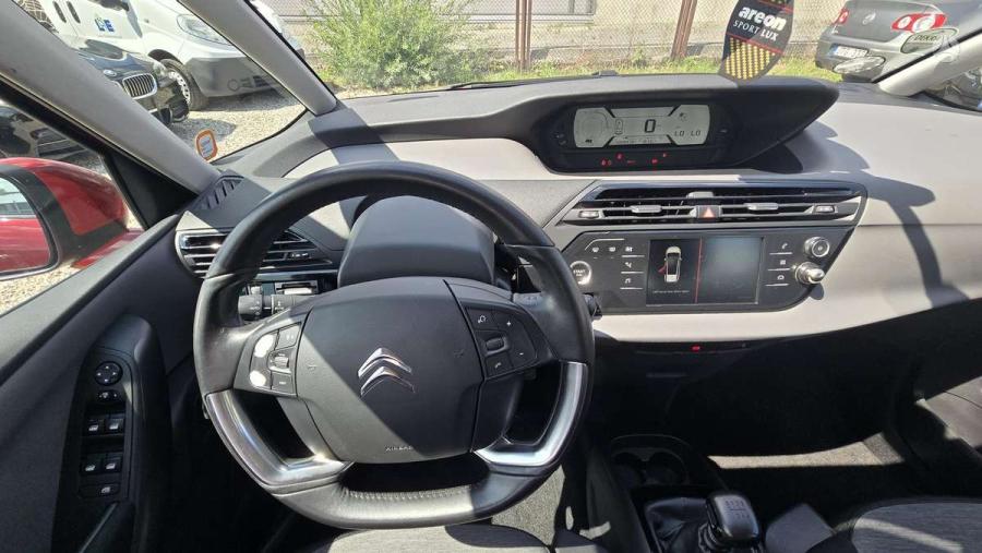 Red Citroen Grand C4 SpaceToure 2019 in Kaunas, with an engine capacity of 1.50 L and mileage of 259 thousand km for 6250 €, photo 12 on AUTOMOTO.COM.LV