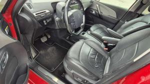 Red Citroen Grand C4 SpaceToure 2020 in Taurage, with an engine capacity of 1.50 L and mileage of 288 thousand km for 6300 €, photo 12 on AUTOMOTO.COM.LV