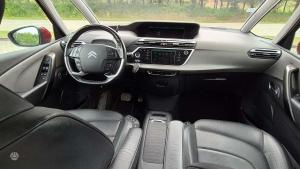 Red Citroen Grand C4 SpaceToure 2020 in Taurage, with an engine capacity of 1.50 L and mileage of 288 thousand km for 6300 €, photo 13 on AUTOMOTO.COM.LV