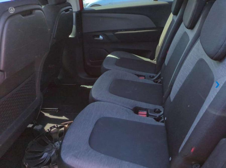 Sarkans Citroen Grand C4 SpaceToure 2020 Viļņa, ar dzinēja tilpumu 1.50 L un nobraukumu 137 tūkst. km par 10890 €, foto 6 vietnē AUTOMOTO.COM.LV