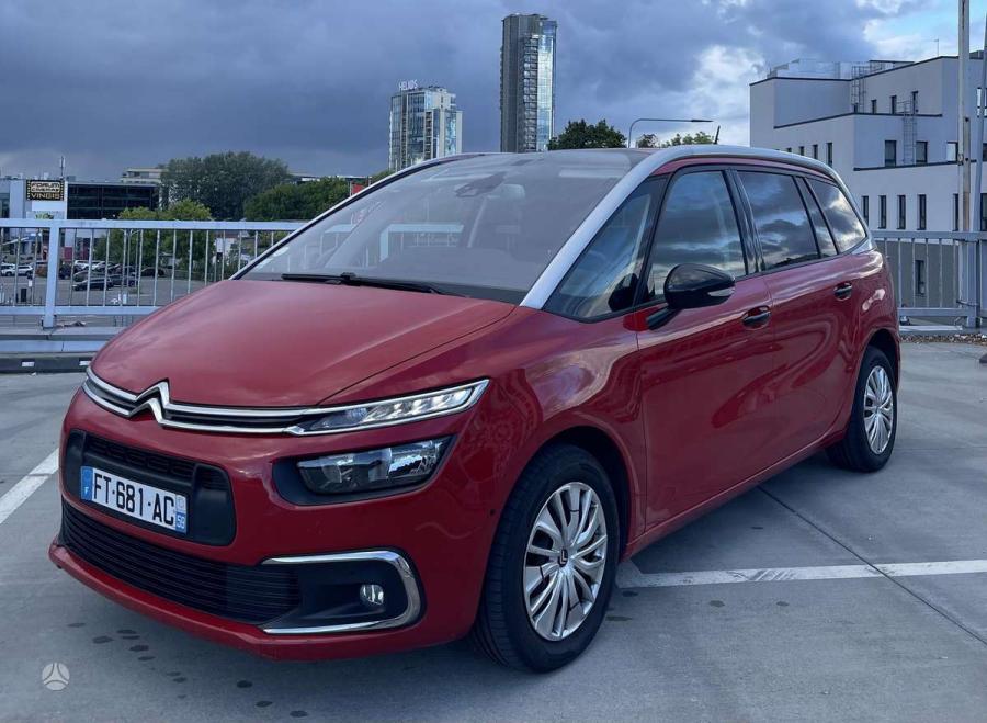 Sarkans Citroen Grand C4 SpaceToure 2020 Viļņa, ar dzinēja tilpumu 1.50 L un nobraukumu 137 tūkst. km par 9100 €, foto 3 vietnē AUTOMOTO.COM.LV