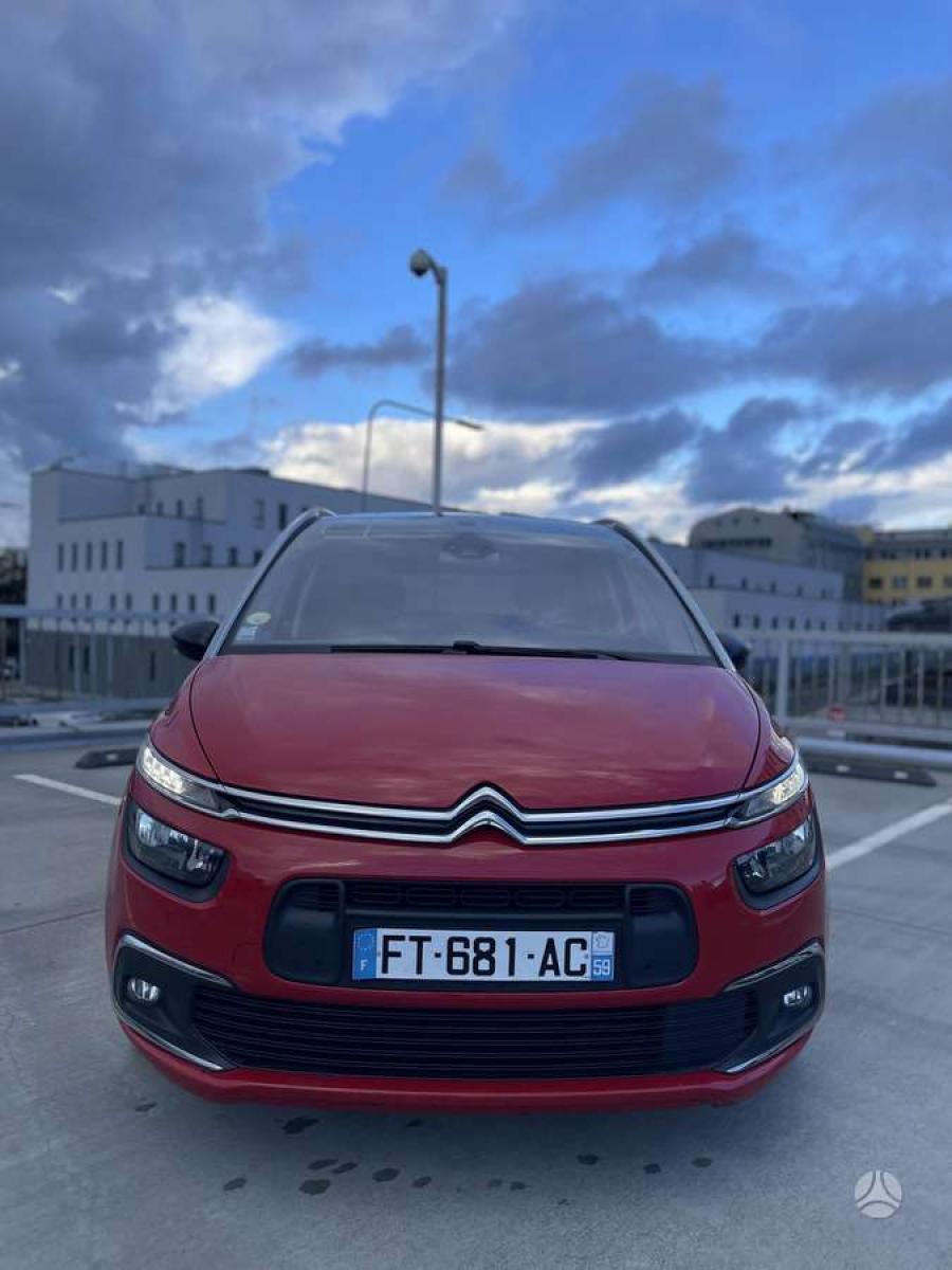 Sarkans Citroen Grand C4 SpaceToure 2020 Viļņa, ar dzinēja tilpumu 1.50 L un nobraukumu 137 tūkst. km par 9100 €, foto 4 vietnē AUTOMOTO.COM.LV