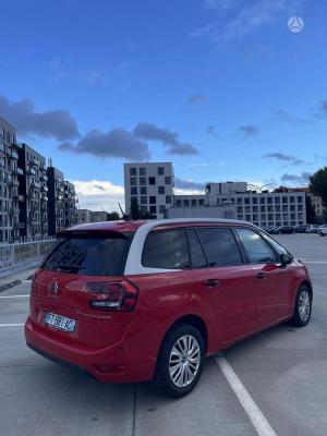 Sarkans Citroen Grand C4 SpaceToure 2020 Viļņa, ar dzinēja tilpumu 1.50 L un nobraukumu 137 tūkst. km par 9100 €, foto 7 vietnē AUTOMOTO.COM.LV
