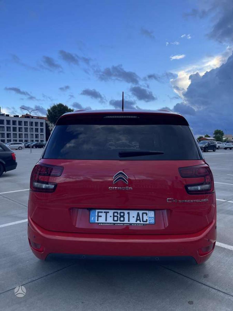 Sarkans Citroen Grand C4 SpaceToure 2020 Viļņa, ar dzinēja tilpumu 1.50 L un nobraukumu 137 tūkst. km par 9100 €, foto 8 vietnē AUTOMOTO.COM.LV