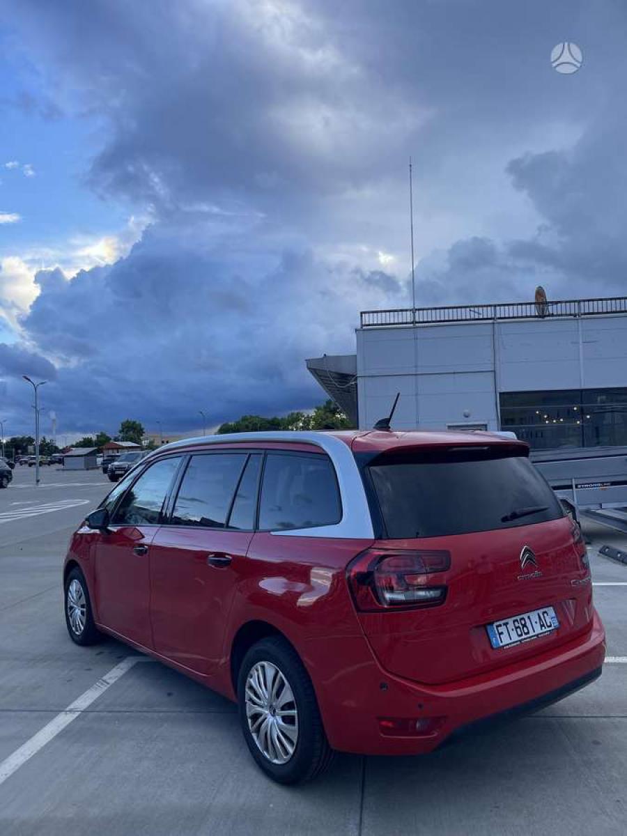 Sarkans Citroen Grand C4 SpaceToure 2020 Viļņa, ar dzinēja tilpumu 1.50 L un nobraukumu 137 tūkst. km par 9100 €, foto 9 vietnē AUTOMOTO.COM.LV