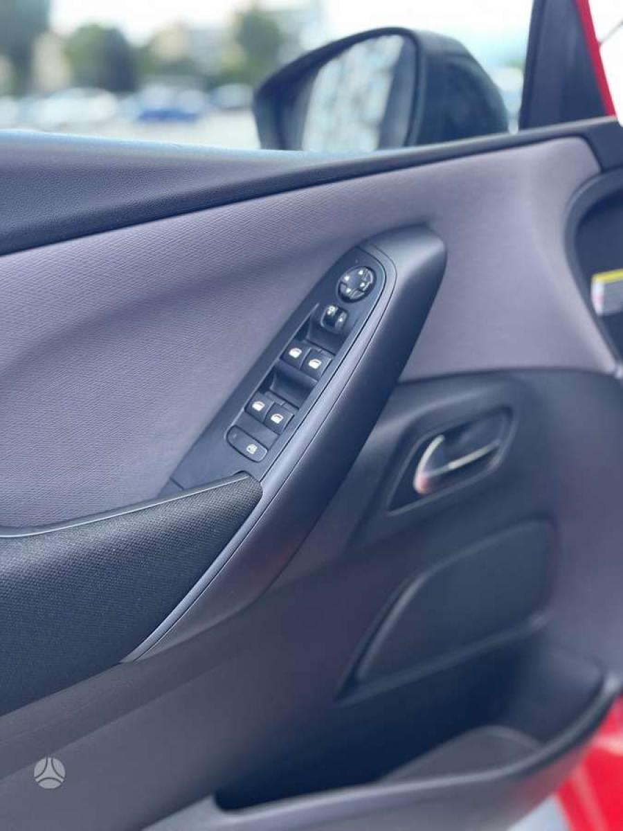Sarkans Citroen Grand C4 SpaceToure 2020 Viļņa, ar dzinēja tilpumu 1.50 L un nobraukumu 137 tūkst. km par 9100 €, foto 13 vietnē AUTOMOTO.COM.LV