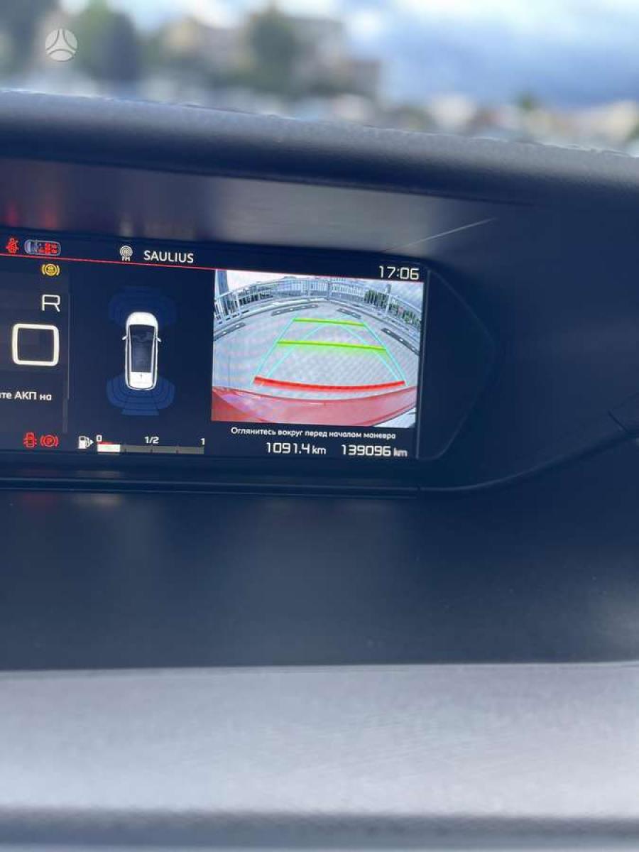 Sarkans Citroen Grand C4 SpaceToure 2020 Viļņa, ar dzinēja tilpumu 1.50 L un nobraukumu 137 tūkst. km par 9100 €, foto 18 vietnē AUTOMOTO.COM.LV