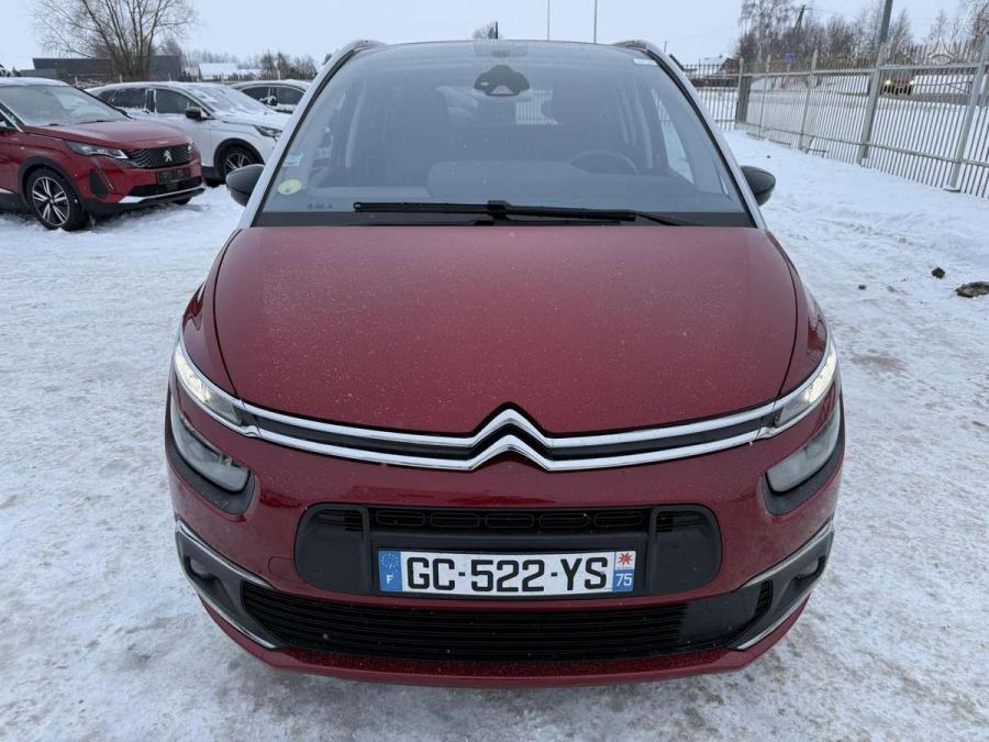 Red Citroen Grand C4 SpaceToure 2021 in Marijampole, with an engine capacity of 1.50 L and mileage of 183 thousand km for 11126 €, photo 2 on AUTOMOTO.COM.LV