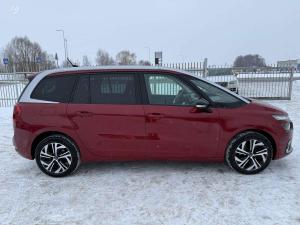 Red Citroen Grand C4 SpaceToure 2021 in Marijampole, with an engine capacity of 1.50 L and mileage of 183 thousand km for 11126 €, photo 4 on AUTOMOTO.COM.LV