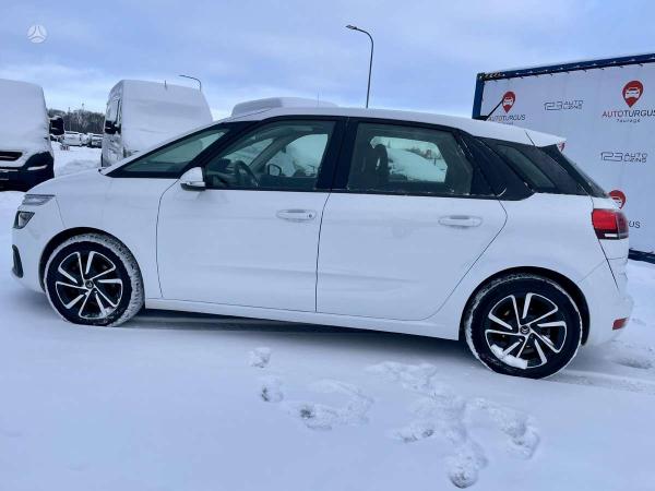 White Citroen Grand C4 SpaceToure 2019 in Taurage, with an engine capacity of 1.50 L and mileage of 250 thousand km for 5400 €, photo 6 on AUTOMOTO.COM.LV
