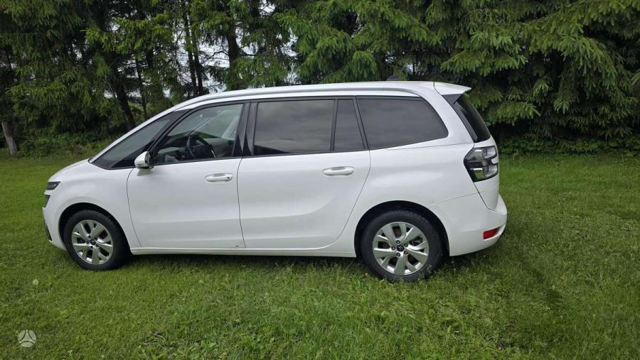 Balts Citroen Grand C4 SpaceToure 2019 Tauragė, ar dzinēja tilpumu 1.50 L un nobraukumu 215 tūkst. km par 7900 €, foto 5 vietnē AUTOMOTO.COM.LV