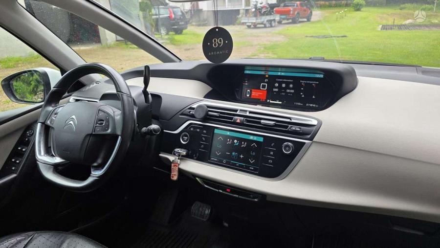 Balts Citroen Grand C4 SpaceToure 2019 Tauragė, ar dzinēja tilpumu 1.50 L un nobraukumu 215 tūkst. km par 7900 €, foto 14 vietnē AUTOMOTO.COM.LV