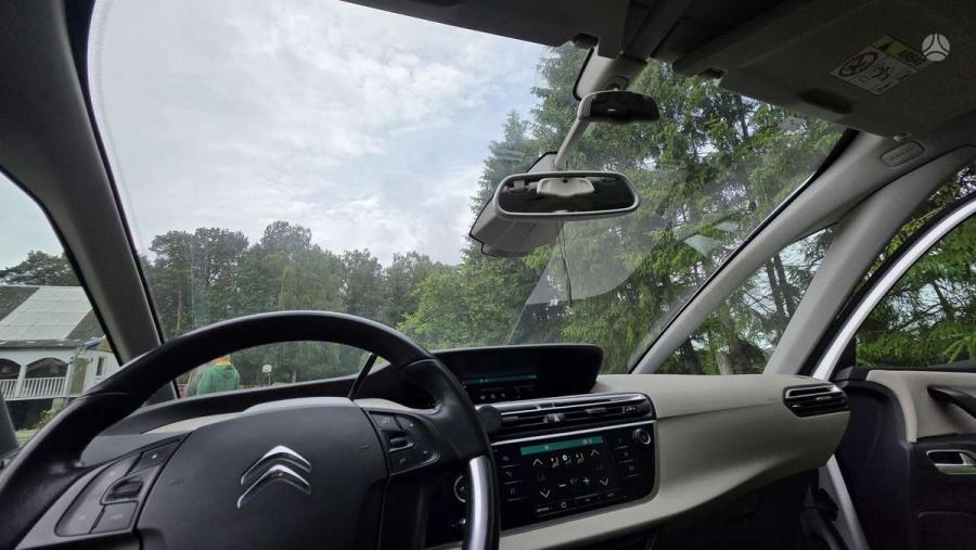 Balts Citroen Grand C4 SpaceToure 2019 Tauragė, ar dzinēja tilpumu 1.50 L un nobraukumu 215 tūkst. km par 7900 €, foto 15 vietnē AUTOMOTO.COM.LV