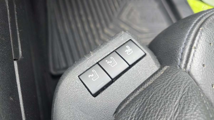 Balts Citroen Grand C4 SpaceToure 2019 Tauragė, ar dzinēja tilpumu 1.50 L un nobraukumu 215 tūkst. km par 7900 €, foto 20 vietnē AUTOMOTO.COM.LV