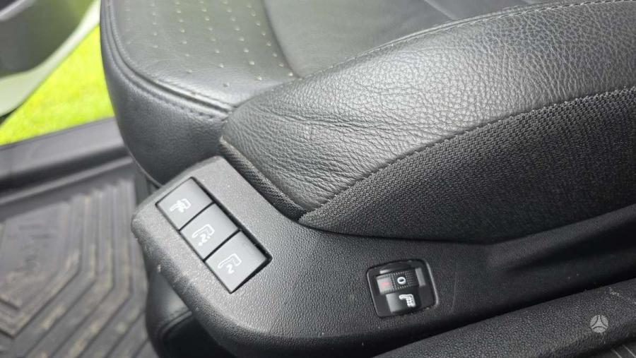Balts Citroen Grand C4 SpaceToure 2019 Tauragė, ar dzinēja tilpumu 1.50 L un nobraukumu 215 tūkst. km par 7900 €, foto 21 vietnē AUTOMOTO.COM.LV