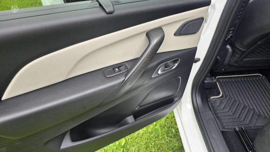 Balts Citroen Grand C4 SpaceToure 2019 Tauragė, ar dzinēja tilpumu 1.50 L un nobraukumu 215 tūkst. km par 7900 €, foto 25 vietnē AUTOMOTO.COM.LV