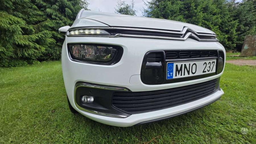 Balts Citroen Grand C4 SpaceToure 2019 Tauragė, ar dzinēja tilpumu 1.50 L un nobraukumu 215 tūkst. km par 7900 €, foto 31 vietnē AUTOMOTO.COM.LV