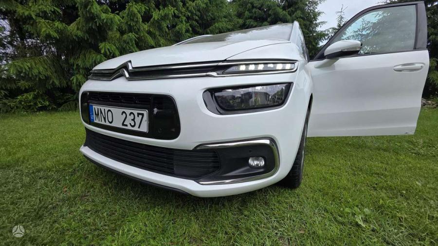 Balts Citroen Grand C4 SpaceToure 2019 Tauragė, ar dzinēja tilpumu 1.50 L un nobraukumu 215 tūkst. km par 7900 €, foto 32 vietnē AUTOMOTO.COM.LV