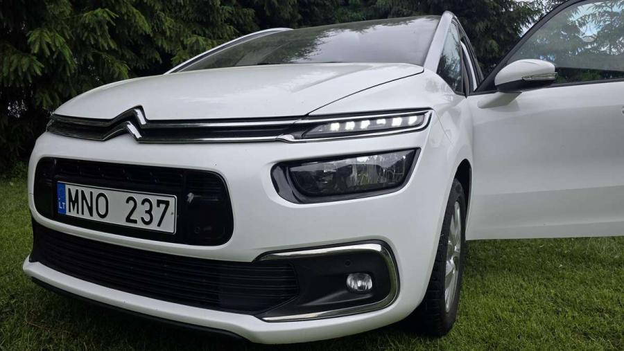 Balts Citroen Grand C4 SpaceToure 2019 Tauragė, ar dzinēja tilpumu 1.50 L un nobraukumu 215 tūkst. km par 7900 €, foto 33 vietnē AUTOMOTO.COM.LV