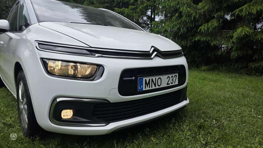 Balts Citroen Grand C4 SpaceToure 2019 Tauragė, ar dzinēja tilpumu 1.50 L un nobraukumu 215 tūkst. km par 7900 €, foto 38 vietnē AUTOMOTO.COM.LV