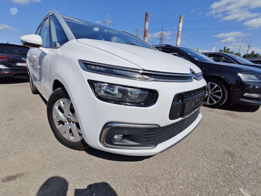 Balts Citroen Grand C4 SpaceToure 2018 Kauņa, ar dzinēja tilpumu 1.56 L un nobraukumu 229 tūkst. km par 6850 €, foto 1 vietnē AUTOMOTO.COM.LV