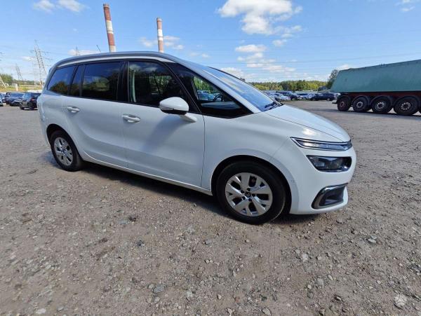White Citroen Grand C4 SpaceToure 2018 in Kaunas, with an engine capacity of 1.56 L and mileage of 229 thousand km for 6850 €, photo 4 on AUTOMOTO.COM.LV