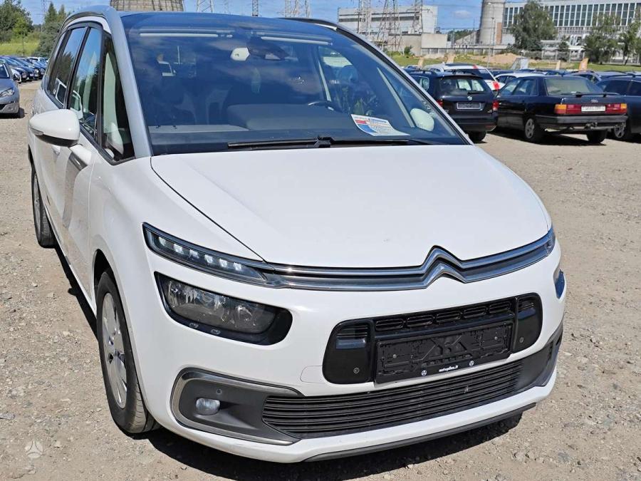 Balts Citroen Grand C4 SpaceToure 2018 Kauņa, ar dzinēja tilpumu 1.56 L un nobraukumu 229 tūkst. km par 6850 €, foto 20 vietnē AUTOMOTO.COM.LV
