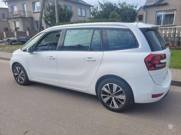 Balts Citroen Grand C4 SpaceToure 2018 Tauragė, ar dzinēja tilpumu 1.50 L un nobraukumu 260 tūkst. km par 4900 €, foto 7 vietnē AUTOMOTO.COM.LV