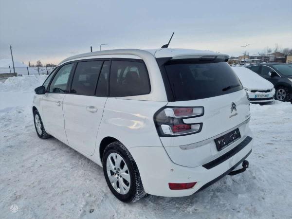 White Citroen Grand C4 SpaceToure 2019 in Taurage, with an engine capacity of 1.50 L and mileage of 164 thousand km for 7200 €, photo 3 on AUTOMOTO.COM.LV