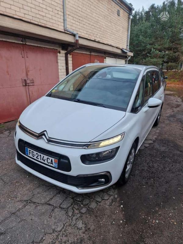 Balts Citroen Grand C4 SpaceToure 2019 Viļņa, ar dzinēja tilpumu 1.50 L un nobraukumu 230 tūkst. km par 7500 €, foto 5 vietnē AUTOMOTO.COM.LV