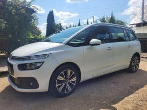 White Citroen Grand C4 SpaceToure 2019 in Vilnius, with an engine capacity of 1.50 L and mileage of 254 thousand km for 6200 €, photo  on AUTOMOTO.COM.LV
