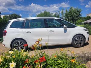 White Citroen Grand C4 SpaceToure 2019 in Vilnius, with an engine capacity of 1.50 L and mileage of 254 thousand km for 6200 €, photo 4 on AUTOMOTO.COM.LV