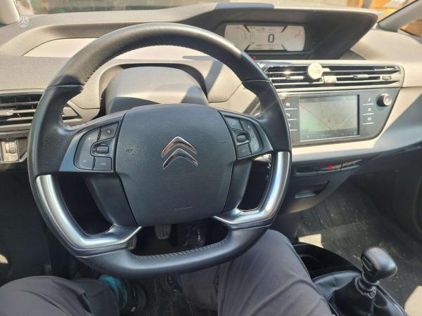 Balts Citroen Grand C4 SpaceToure 2019 Viļņa, ar dzinēja tilpumu 1.50 L un nobraukumu 254 tūkst. km par 6200 €, foto 5 vietnē AUTOMOTO.COM.LV